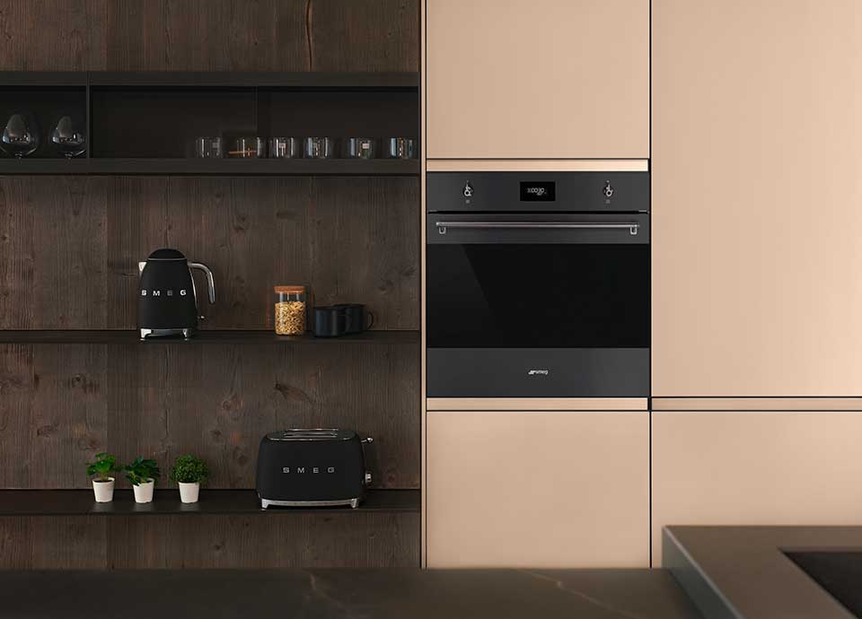 SMEG THE MATTE BLACK COLLECTIONTHE MATTE BLACK COLLECTION – WHITEGOODSNOW